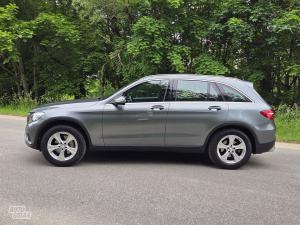 Grey Mercedes-Benz GLC 250 2016 in Kaunas, with an engine capacity of 2.20 L and mileage of 209 thousand km for 15989 €, photo 8 on AUTOMOTO.COM.LV
