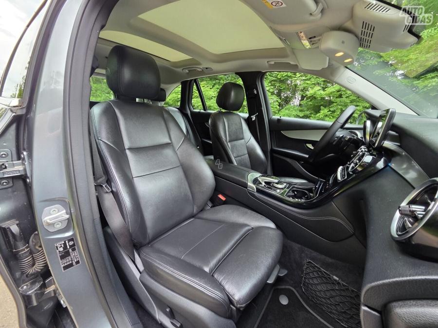 Grey Mercedes-Benz GLC 250 2016 in Kaunas, with an engine capacity of 2.20 L and mileage of 209 thousand km for 15989 €, photo 17 on AUTOMOTO.COM.LV