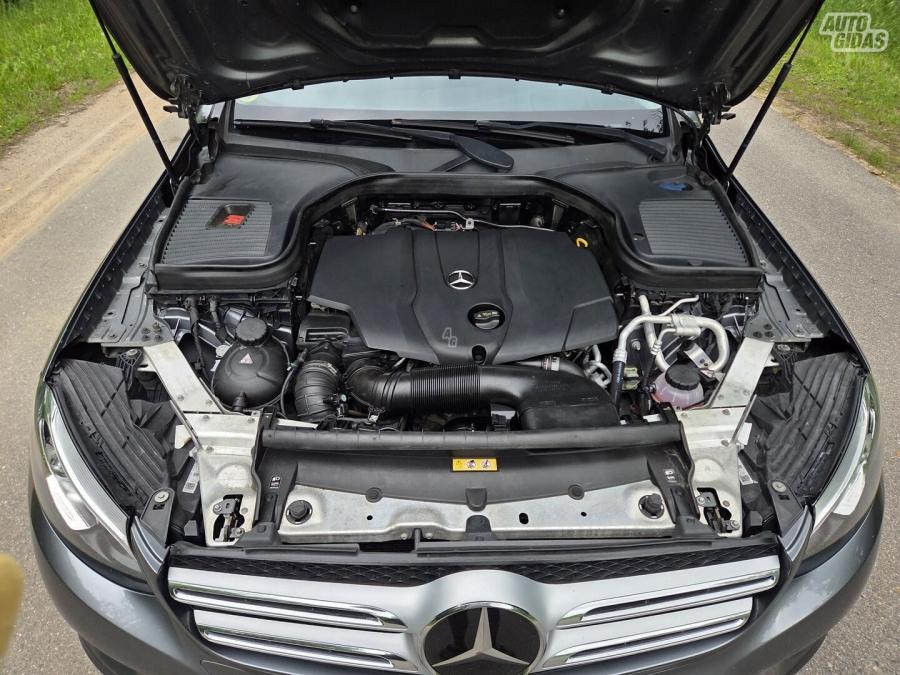 Grey Mercedes-Benz GLC 250 2016 in Kaunas, with an engine capacity of 2.20 L and mileage of 209 thousand km for 15989 €, photo 24 on AUTOMOTO.COM.LV