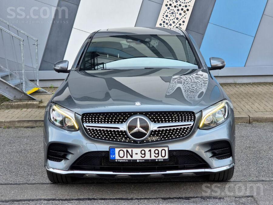 Grey Mercedes-Benz GLC 250 2016 in Riga, with an engine capacity of 2.20 L and mileage of 202 thousand km for 21555 €, photo 3 on AUTOMOTO.COM.LV