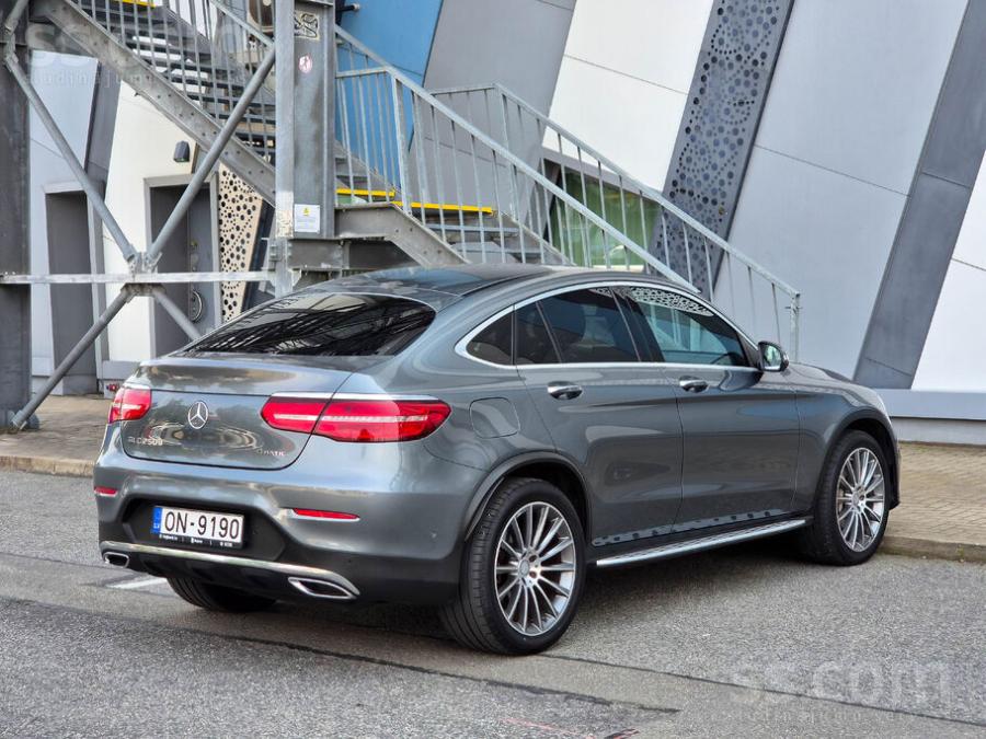 Grey Mercedes-Benz GLC 250 2016 in Riga, with an engine capacity of 2.20 L and mileage of 202 thousand km for 21555 €, photo 9 on AUTOMOTO.COM.LV