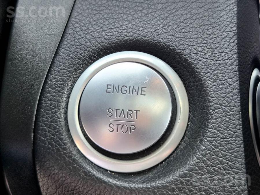 Grey Mercedes-Benz GLC 250 2016 in Riga, with an engine capacity of 2.20 L and mileage of 202 thousand km for 21555 €, photo 20 on AUTOMOTO.COM.LV