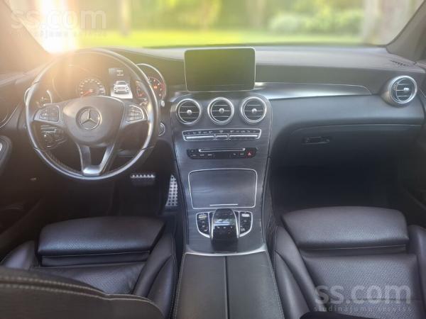 Mercedes-Benz GLC 250 2016 Jūrmala vietnē Pelēks Mercedes-Benz GLC 250 2016 Jūrmala, ar dzinēja tilpumu 2.00 L un nobraukumu 134 tūkst. km par 25500 €, foto 5 vietnē AUTOMOTO.COM.LV