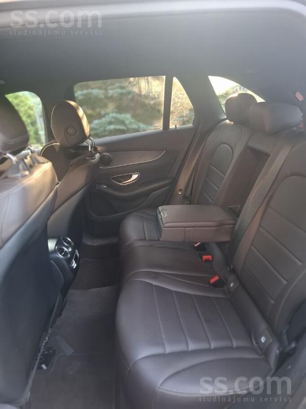 Mercedes-Benz GLC 250 2016 Jūrmala vietnē Pelēks Mercedes-Benz GLC 250 2016 Jūrmala, ar dzinēja tilpumu 2.00 L un nobraukumu 134 tūkst. km par 25500 €, foto 7 vietnē AUTOMOTO.COM.LV