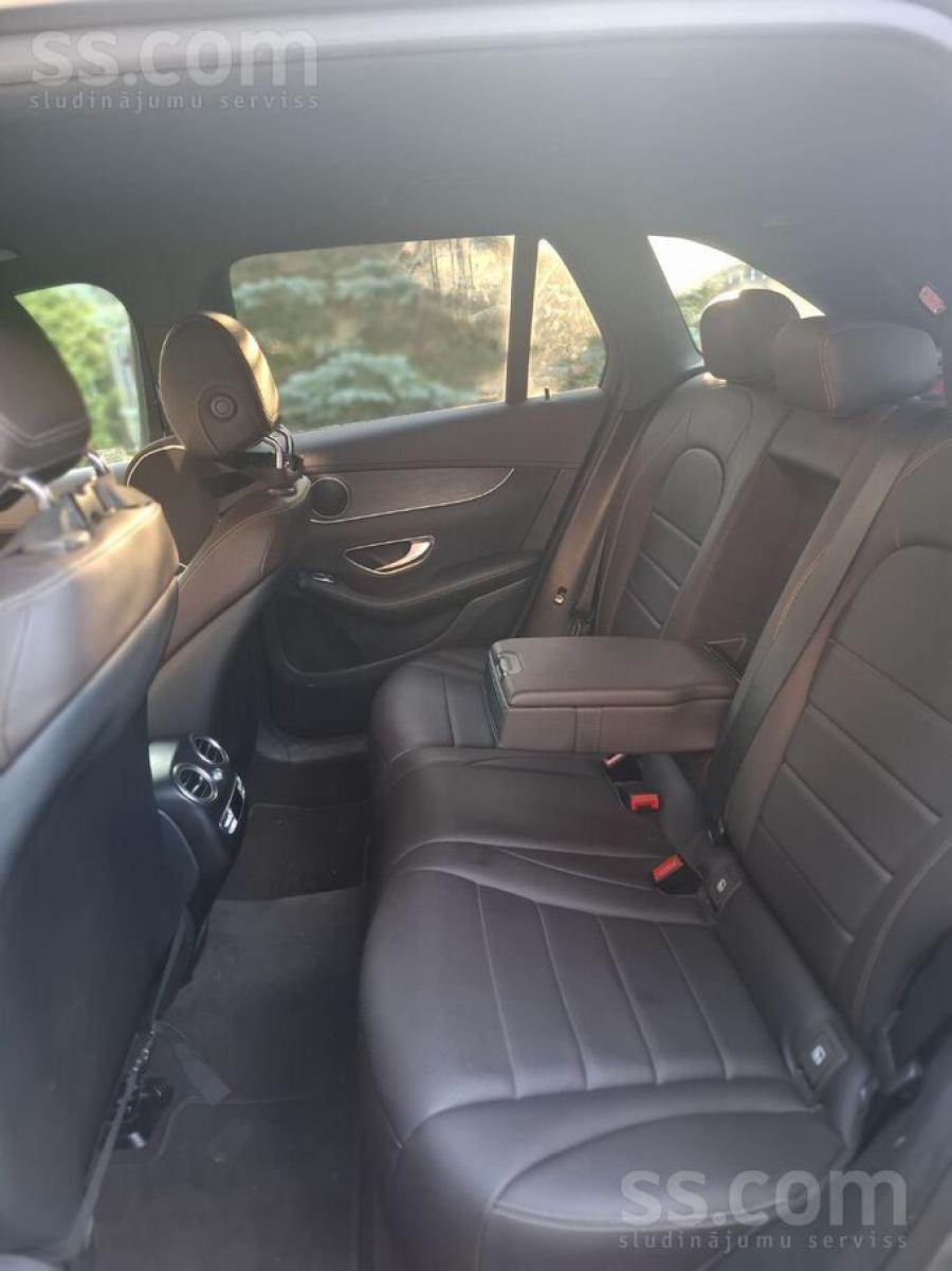 Pelēks Mercedes-Benz GLC 250 2016 Jūrmala, ar dzinēja tilpumu 2.00 L un nobraukumu 134 tūkst. km par 25500 €, foto 7 vietnē AUTOMOTO.COM.LV