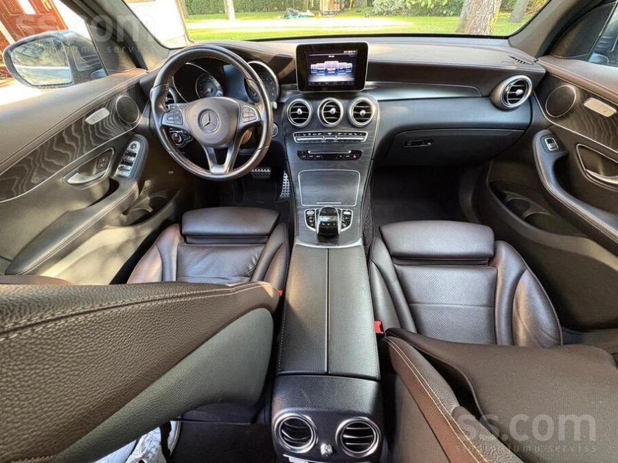 Pelēks Mercedes-Benz GLC 250 2016 Jūrmala, ar dzinēja tilpumu 2.00 L un nobraukumu 134 tūkst. km par 25500 €, foto 14 vietnē AUTOMOTO.COM.LV