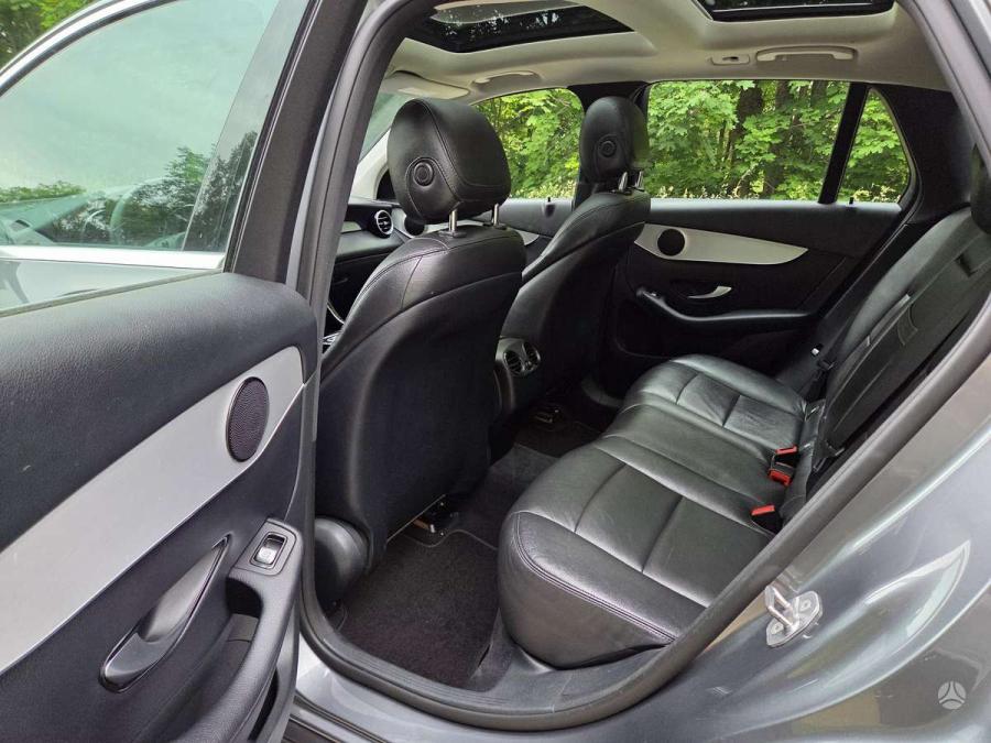 Pelēks Mercedes-Benz GLC 250 2016 Kauņa, ar dzinēja tilpumu 2.14 L un nobraukumu 210 tūkst. km par 16989 €, foto 11 vietnē AUTOMOTO.COM.LV
