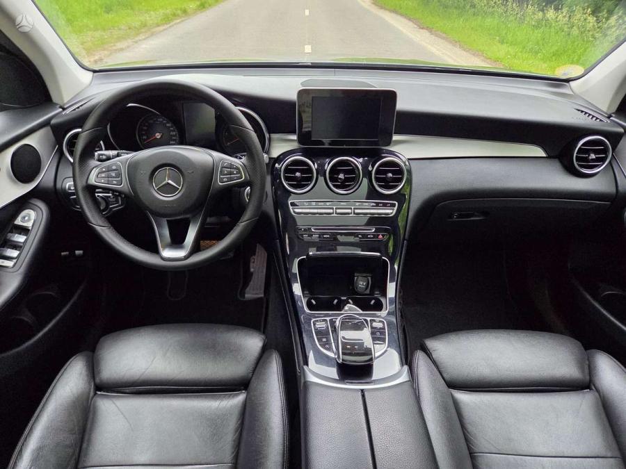 Pelēks Mercedes-Benz GLC 250 2016 Kauņa, ar dzinēja tilpumu 2.14 L un nobraukumu 210 tūkst. km par 16989 €, foto 14 vietnē AUTOMOTO.COM.LV