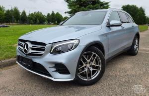 Pelēks Mercedes-Benz GLC 250 2016 Kauņa, ar dzinēja tilpumu 2.10 L un nobraukumu 302 tūkst. km par 14950 €, foto  vietnē AUTOMOTO.COM.LV