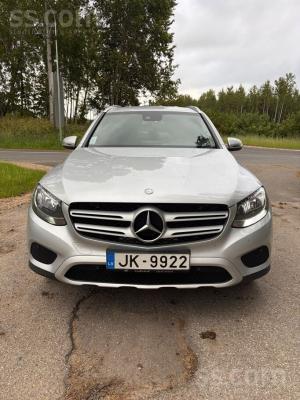 Pelēks Mercedes-Benz GLC 250 2016 Rīga, ar dzinēja tilpumu 2.20 L un nobraukumu 307 tūkst. km par 15900 €, foto  vietnē AUTOMOTO.COM.LV