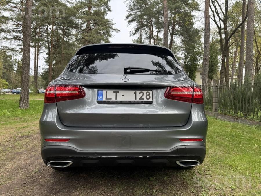 Pelēks Mercedes-Benz GLC 250 2017 Rīga, ar dzinēja tilpumu 2.20 L un nobraukumu 126 tūkst. km par 24750 €, foto 5 vietnē AUTOMOTO.COM.LV
