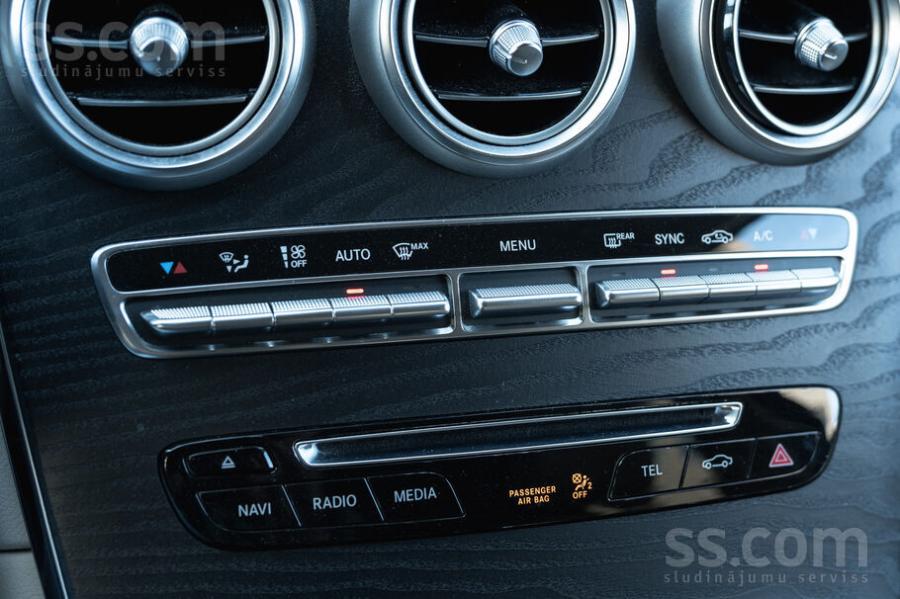 Pelēks Mercedes-Benz GLC 250 2017 Rīga, ar dzinēja tilpumu 2.20 L un nobraukumu 139 tūkst. km par 22900 €, foto 18 vietnē AUTOMOTO.COM.LV