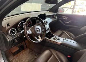 Pelēks Mercedes-Benz GLC 250 2017 Vilkaviškis, ar dzinēja tilpumu 2.14 L un nobraukumu 220 tūkst. km par 14800 €, foto 11 vietnē AUTOMOTO.COM.LV