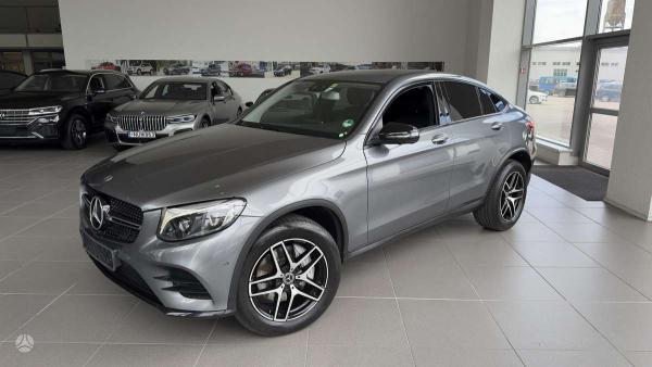 Pelēks Mercedes-Benz GLC 250 2017 Marijampole, ar dzinēja tilpumu 2.14 L un nobraukumu 211 tūkst. km par 25999 €, foto 1 vietnē AUTOMOTO.COM.LV