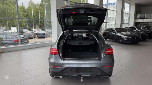 Pelēks Mercedes-Benz GLC 250 2017 Marijampole, ar dzinēja tilpumu 2.14 L un nobraukumu 211 tūkst. km par 25999 €, foto 5 vietnē AUTOMOTO.COM.LV