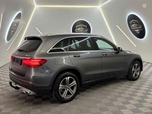 Grey Mercedes-Benz GLC 250 2017 in Marijampole, with an engine capacity of 2.14 L and mileage of 247 thousand km for 13999 €, photo 7 on AUTOMOTO.COM.LV