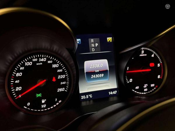 Grey Mercedes-Benz GLC 250 2017 in Marijampole, with an engine capacity of 2.14 L and mileage of 247 thousand km for 13999 €, photo 10 on AUTOMOTO.COM.LV