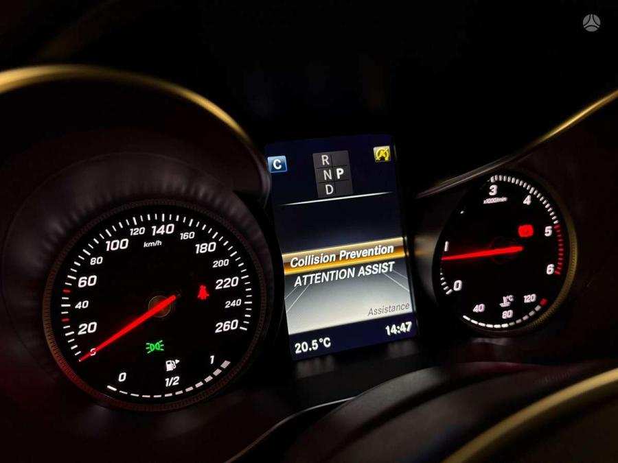 Grey Mercedes-Benz GLC 250 2017 in Marijampole, with an engine capacity of 2.14 L and mileage of 247 thousand km for 13999 €, photo 13 on AUTOMOTO.COM.LV