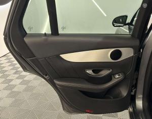 Grey Mercedes-Benz GLC 250 2017 in Marijampole, with an engine capacity of 2.14 L and mileage of 247 thousand km for 13999 €, photo 18 on AUTOMOTO.COM.LV