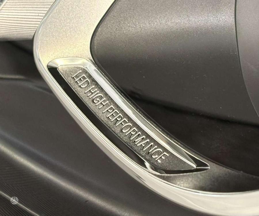 Grey Mercedes-Benz GLC 250 2017 in Marijampole, with an engine capacity of 2.14 L and mileage of 247 thousand km for 13999 €, photo 23 on AUTOMOTO.COM.LV