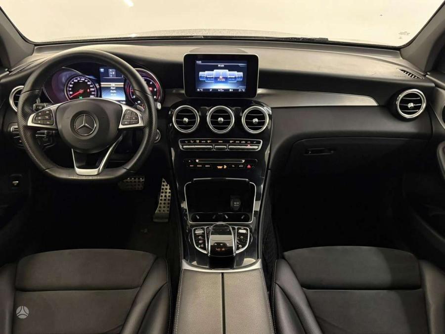 Grey Mercedes-Benz GLC 250 2017 in Marijampole, with an engine capacity of 2.14 L and mileage of 247 thousand km for 13999 €, photo 30 on AUTOMOTO.COM.LV