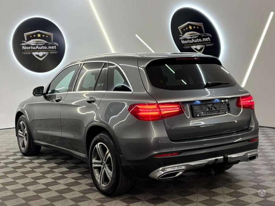 Grey Mercedes-Benz GLC 250 2017 in Marijampole, with an engine capacity of 2.14 L and mileage of 247 thousand km for 13999 €, photo 32 on AUTOMOTO.COM.LV