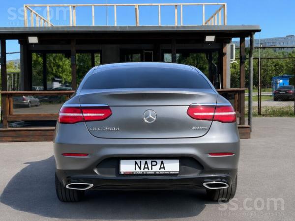 Grey Mercedes-Benz GLC 250 2018 in Riga, with an engine capacity of 2.20 L and mileage of 234 thousand km for 26900 €, photo 7 on AUTOMOTO.COM.LV