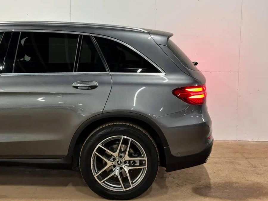 Pelēks Mercedes-Benz GLC 250 2018 Jūrmala, ar dzinēja tilpumu 2.20 L un nobraukumu 211 tūkst. km par 24750 €, foto 9 vietnē AUTOMOTO.COM.LV