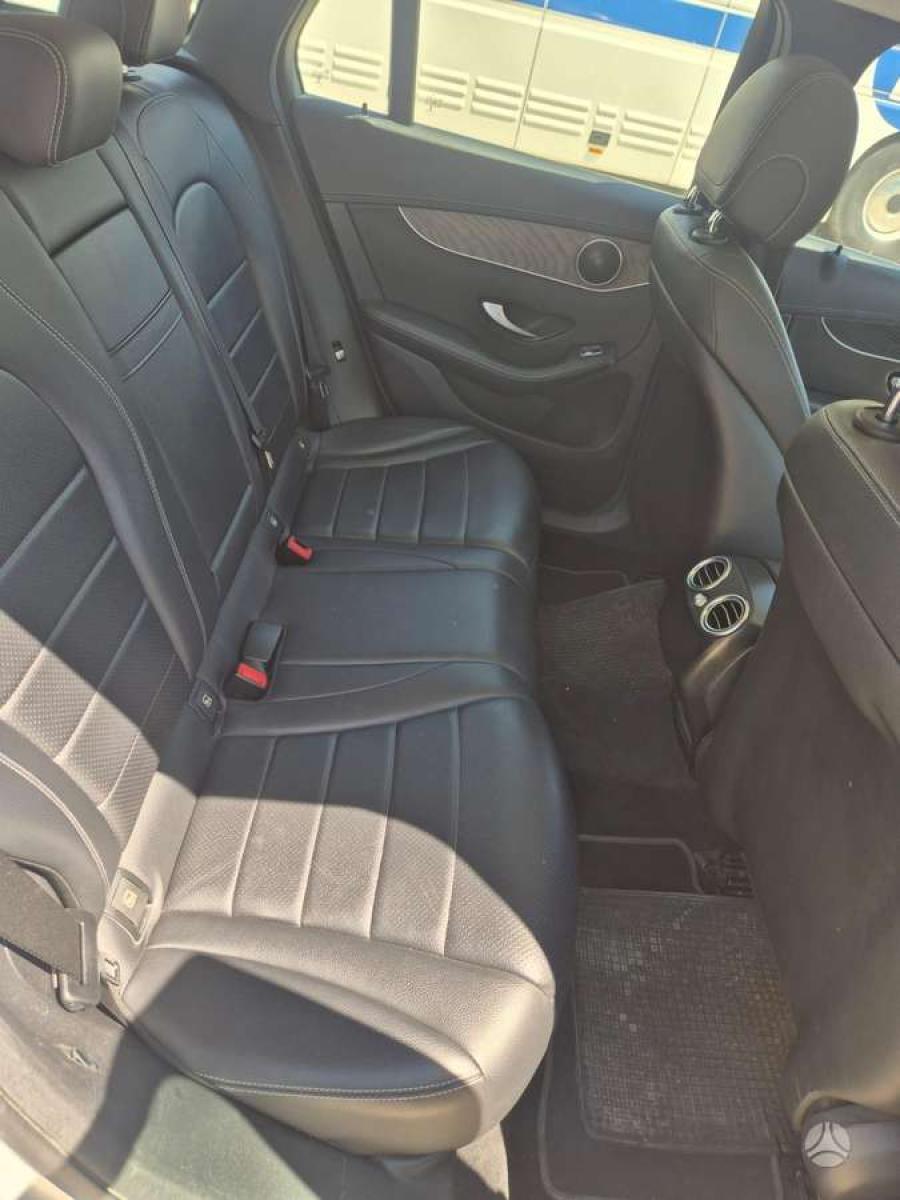 Grey Mercedes-Benz GLC 250 2018 in Vilnius, with an engine capacity of 2.14 L and mileage of 240 thousand km for 11950 €, photo 12 on AUTOMOTO.COM.LV