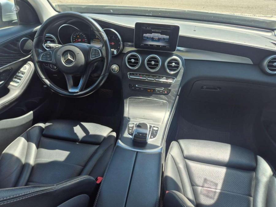 Grey Mercedes-Benz GLC 250 2018 in Vilnius, with an engine capacity of 2.14 L and mileage of 240 thousand km for 11950 €, photo 14 on AUTOMOTO.COM.LV