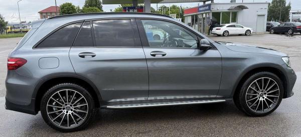 Grey Mercedes-Benz GLC 250 2018 in Kaunas, with an engine capacity of 2.14 L and mileage of 298 thousand km for 21200 €, photo 5 on AUTOMOTO.COM.LV