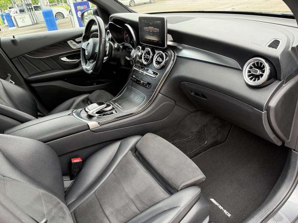 Grey Mercedes-Benz GLC 250 2018 in Kaunas, with an engine capacity of 2.14 L and mileage of 298 thousand km for 21200 €, photo 9 on AUTOMOTO.COM.LV