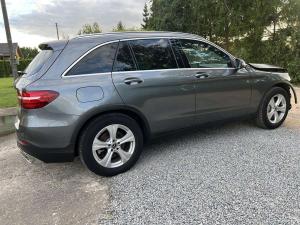 Grey Mercedes-Benz GLC 250 2019 in Kaunas, with an engine capacity of 2.14 L and mileage of 175 thousand km for 11350 €, photo 5 on AUTOMOTO.COM.LV