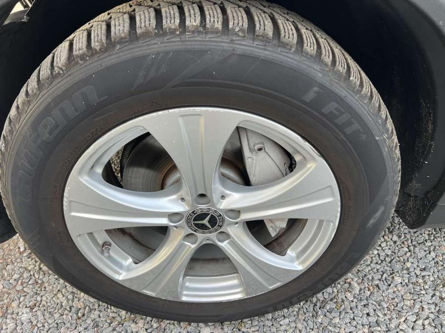 Grey Mercedes-Benz GLC 250 2019 in Kaunas, with an engine capacity of 2.14 L and mileage of 175 thousand km for 11350 €, photo 12 on AUTOMOTO.COM.LV