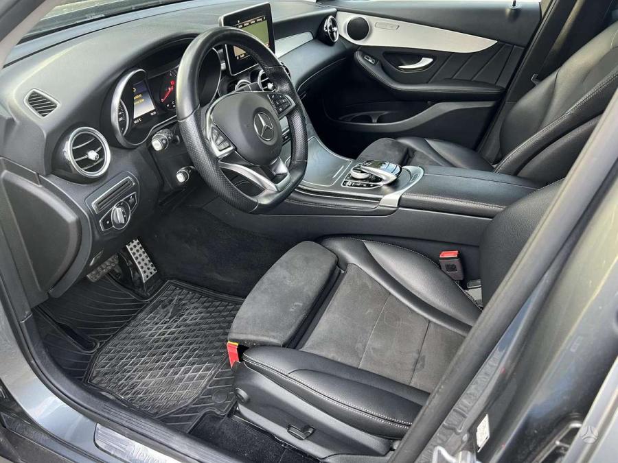 Grey Mercedes-Benz GLC 250 2019 in Kaunas, with an engine capacity of 2.14 L and mileage of 175 thousand km for 11350 €, photo 14 on AUTOMOTO.COM.LV