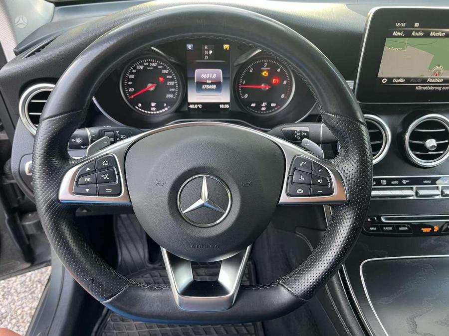 Grey Mercedes-Benz GLC 250 2019 in Kaunas, with an engine capacity of 2.14 L and mileage of 175 thousand km for 11350 €, photo 20 on AUTOMOTO.COM.LV
