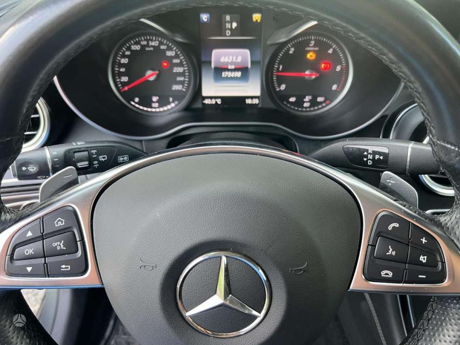 Grey Mercedes-Benz GLC 250 2019 in Kaunas, with an engine capacity of 2.14 L and mileage of 175 thousand km for 11350 €, photo 21 on AUTOMOTO.COM.LV