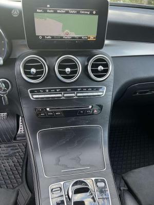 Grey Mercedes-Benz GLC 250 2019 in Kaunas, with an engine capacity of 2.14 L and mileage of 175 thousand km for 11350 €, photo 22 on AUTOMOTO.COM.LV