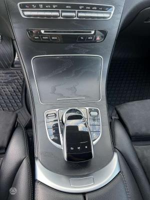 Grey Mercedes-Benz GLC 250 2019 in Kaunas, with an engine capacity of 2.14 L and mileage of 175 thousand km for 11350 €, photo 23 on AUTOMOTO.COM.LV