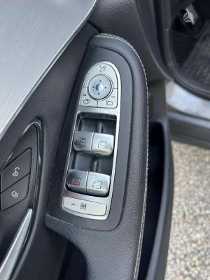 Grey Mercedes-Benz GLC 250 2019 in Kaunas, with an engine capacity of 2.14 L and mileage of 175 thousand km for 11350 €, photo 29 on AUTOMOTO.COM.LV