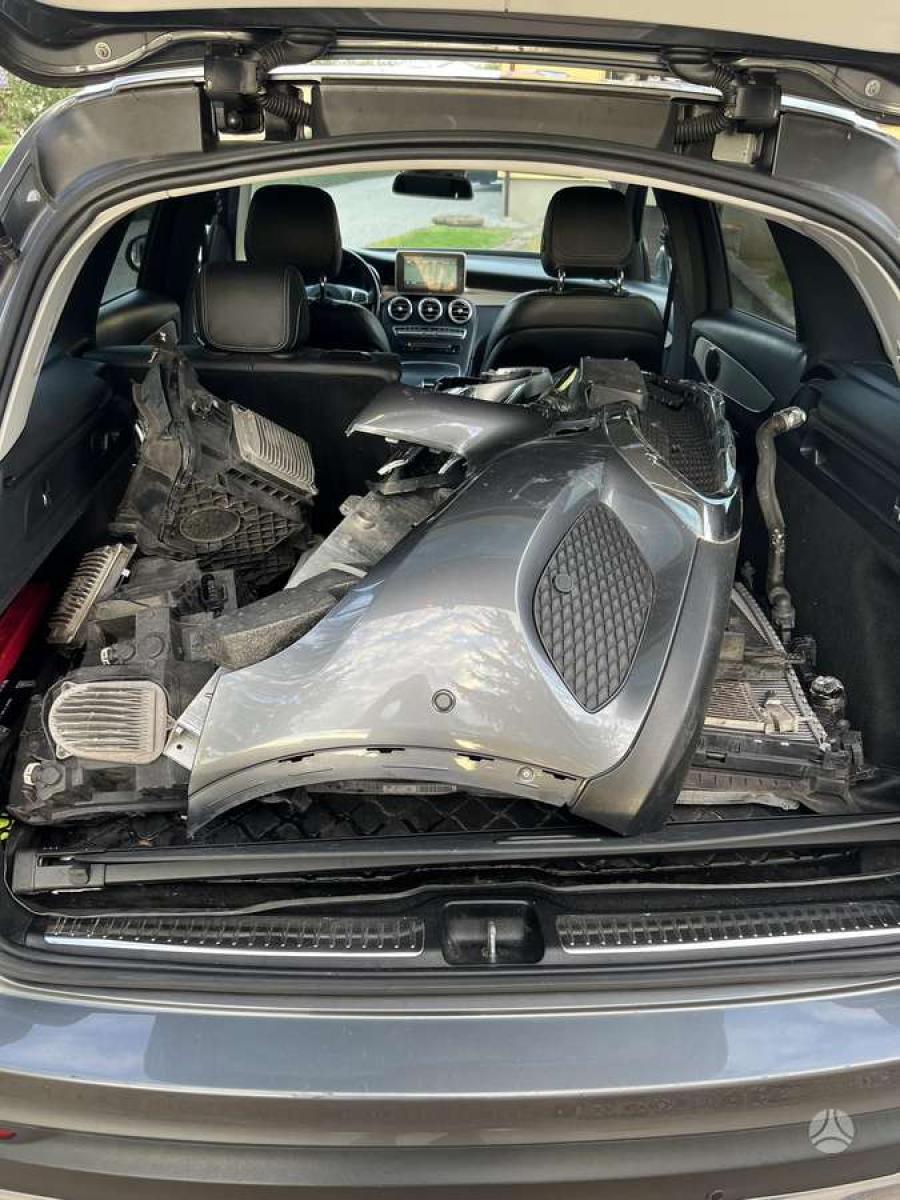 Grey Mercedes-Benz GLC 250 2019 in Kaunas, with an engine capacity of 2.14 L and mileage of 175 thousand km for 11350 €, photo 33 on AUTOMOTO.COM.LV