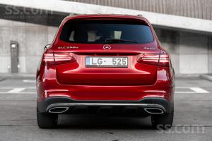 Sarkans Mercedes-Benz GLC 250 2016 Rīga, ar dzinēja tilpumu 2.20 L un nobraukumu 156 tūkst. km par 23790 €, foto 5 vietnē AUTOMOTO.COM.LV
