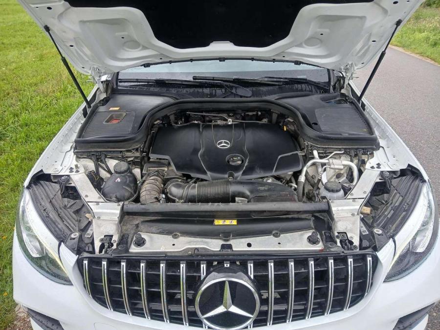 White Mercedes-Benz GLC 250 2015 in Kaunas, with an engine capacity of 2.14 L and mileage of 188 thousand km for 16800 €, photo 18 on AUTOMOTO.COM.LV