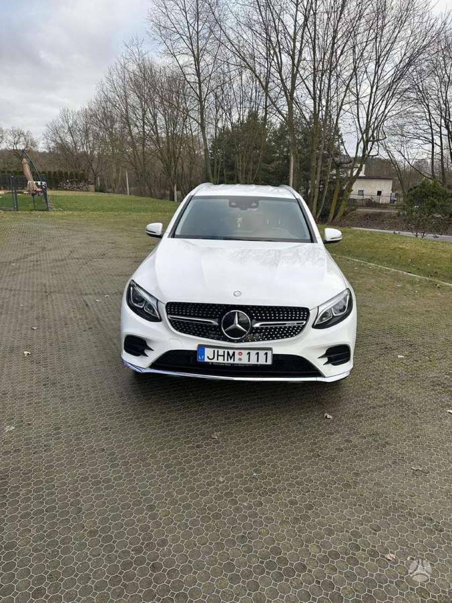 Balts Mercedes-Benz GLC 250 2016 Kauņa, ar dzinēja tilpumu 2.50 L un nobraukumu 232 tūkst. km par 26900 €, foto 1 vietnē AUTOMOTO.COM.LV
