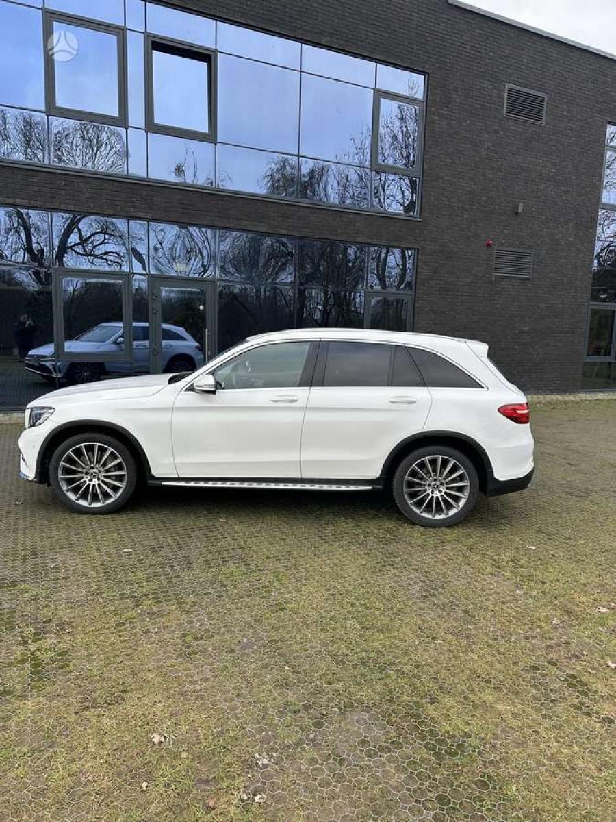Balts Mercedes-Benz GLC 250 2016 Kauņa, ar dzinēja tilpumu 2.50 L un nobraukumu 232 tūkst. km par 26900 €, foto 13 vietnē AUTOMOTO.COM.LV