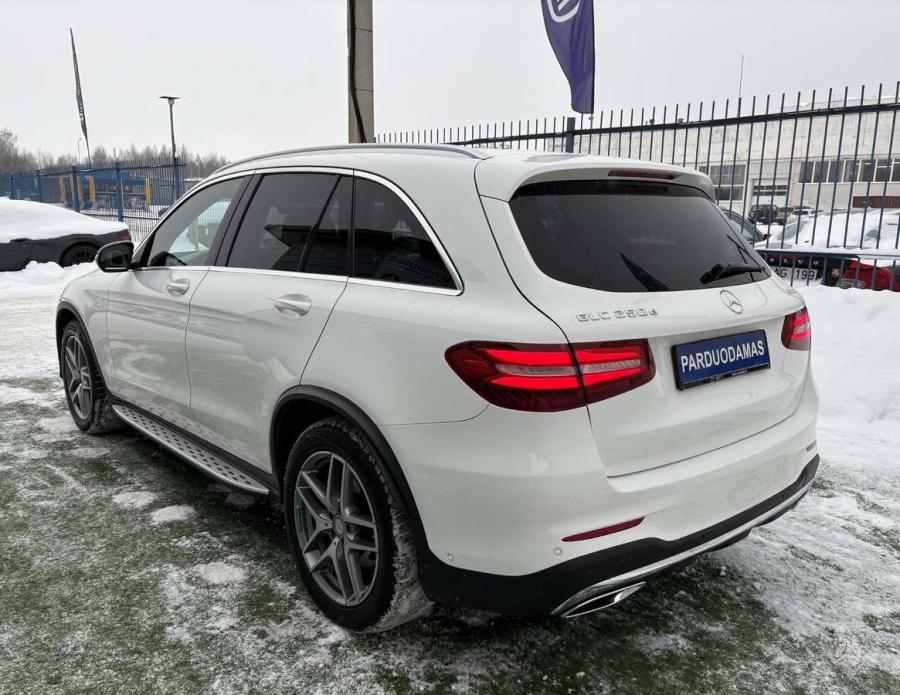 Balts Mercedes-Benz GLC 250 2016 Panevēža, ar dzinēja tilpumu 2.14 L un nobraukumu 229 tūkst. km par 18200 €, foto 8 vietnē AUTOMOTO.COM.LV