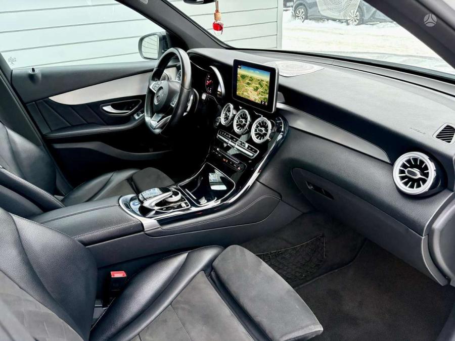 Balts Mercedes-Benz GLC 250 2016 Panevēža, ar dzinēja tilpumu 2.14 L un nobraukumu 229 tūkst. km par 18200 €, foto 19 vietnē AUTOMOTO.COM.LV