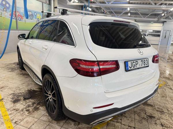 Balts Mercedes-Benz GLC 250 2016 Viļņa, ar dzinēja tilpumu 1.99 L un nobraukumu 200 tūkst. km par 19990 €, foto 6 vietnē AUTOMOTO.COM.LV