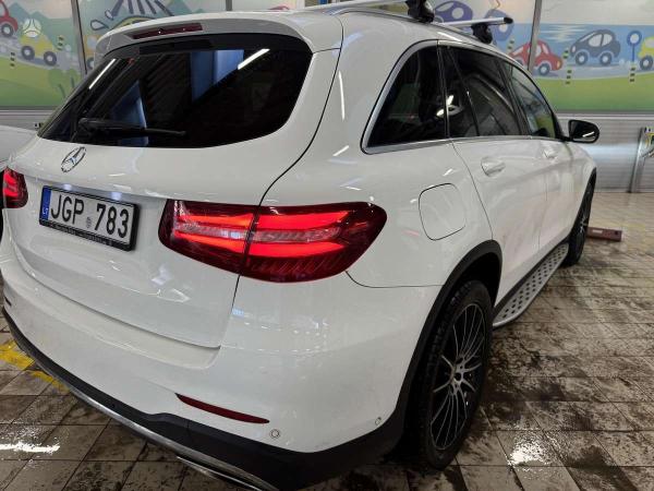 Balts Mercedes-Benz GLC 250 2016 Viļņa, ar dzinēja tilpumu 1.99 L un nobraukumu 200 tūkst. km par 19990 €, foto 8 vietnē AUTOMOTO.COM.LV