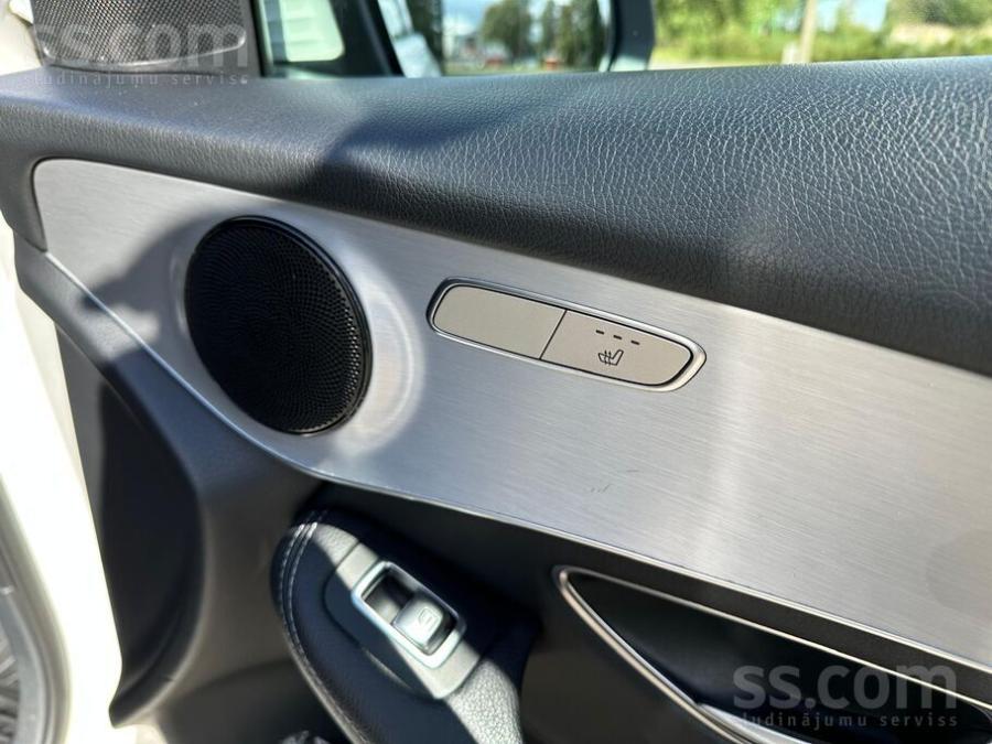 Balts Mercedes-Benz GLC 250 2016 Rīga, ar dzinēja tilpumu 2.20 L un nobraukumu 400 tūkst. km par 14900 €, foto 16 vietnē AUTOMOTO.COM.LV